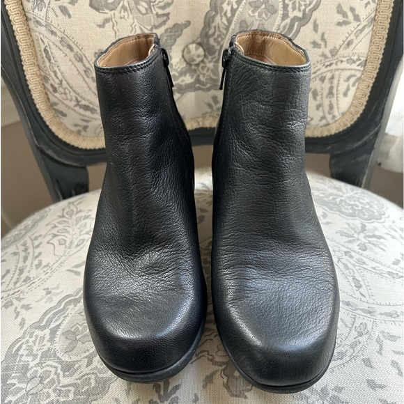 Easy Spirit | Shoes | Easy Spirit Boots | Poshmark